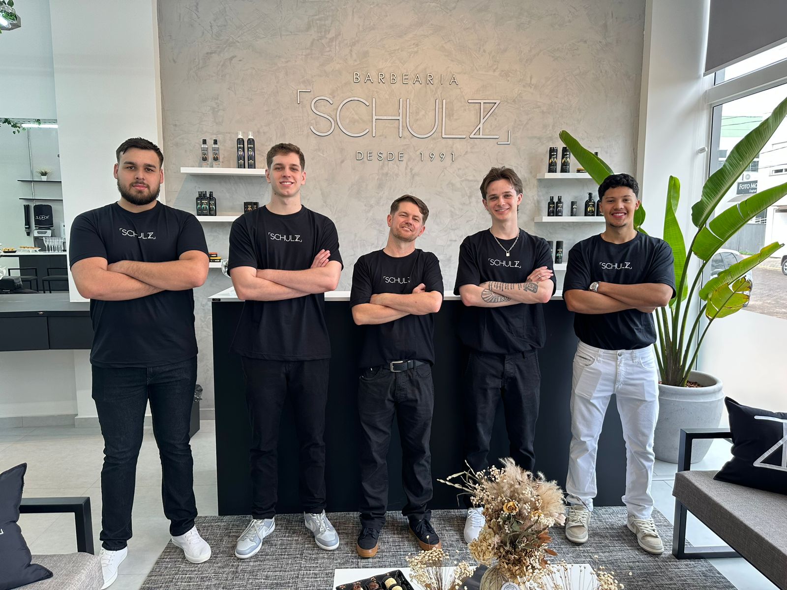 Nova Barbearia Schultz: Tradição e Conforto na Rua Getúlio Vargas, 807 ...